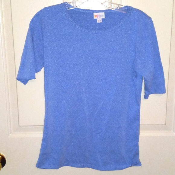 LuLaRoe | Tops | Ladies Lula Roe Small Tshirt Must See | Poshmark
